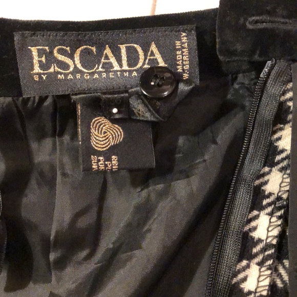 Escada | Skirts | Authentic Escada Black White Houndstooth Skirt | Poshmark